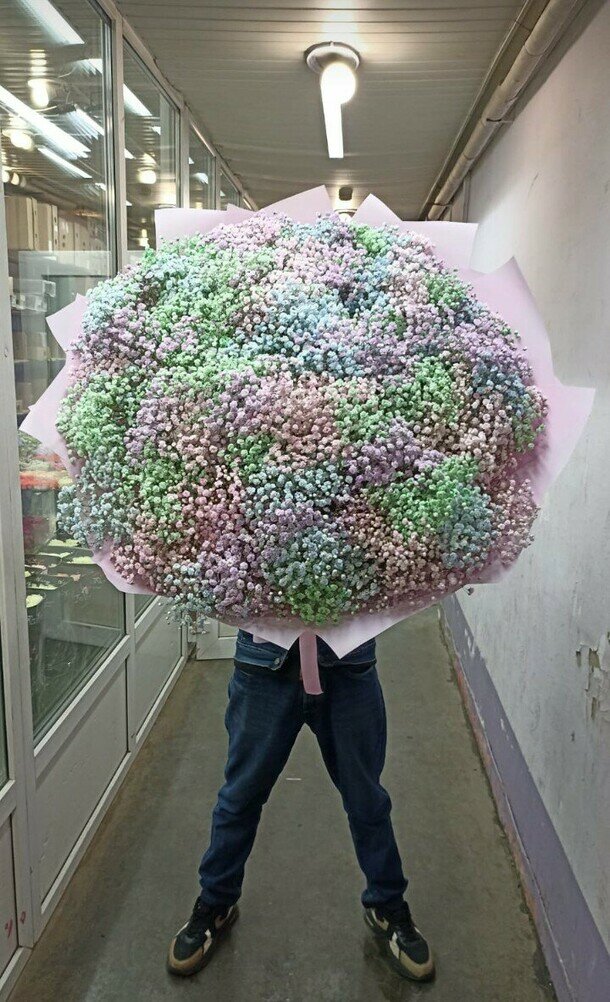 Букет "Well Flowers", 51 цветок, круглый, XL, дизайнерская упаковка, букет свежих цветов