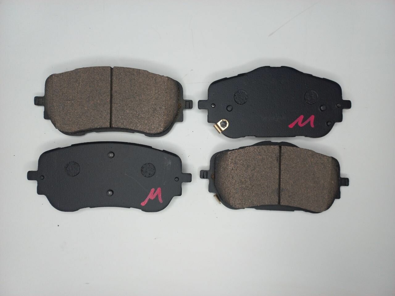 Колодки передние Haval Dargo [2.0 16V 7AMT внедорожник 4X2] 3501151AGW01A