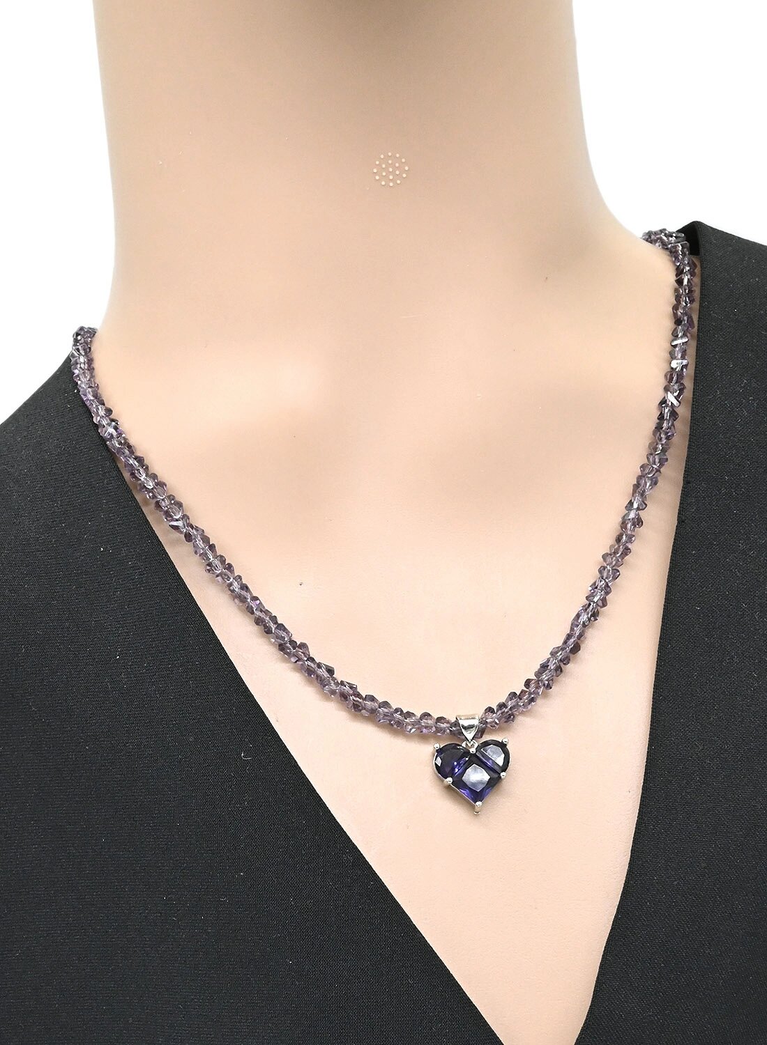 Бусы, циркон