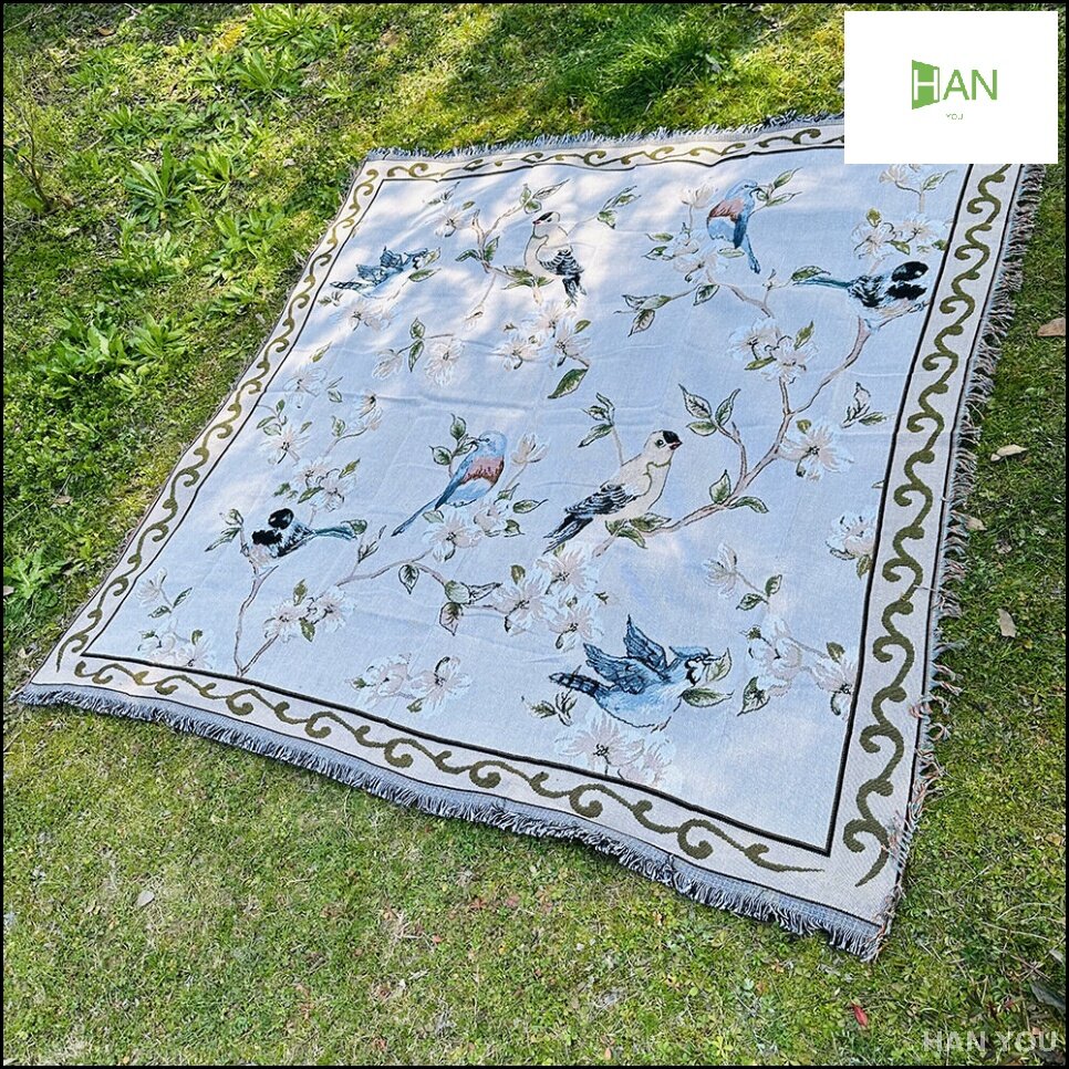 Плед-одеяло хлопковое для дивана 160×130 см с принтом птиц, кисточки по краям