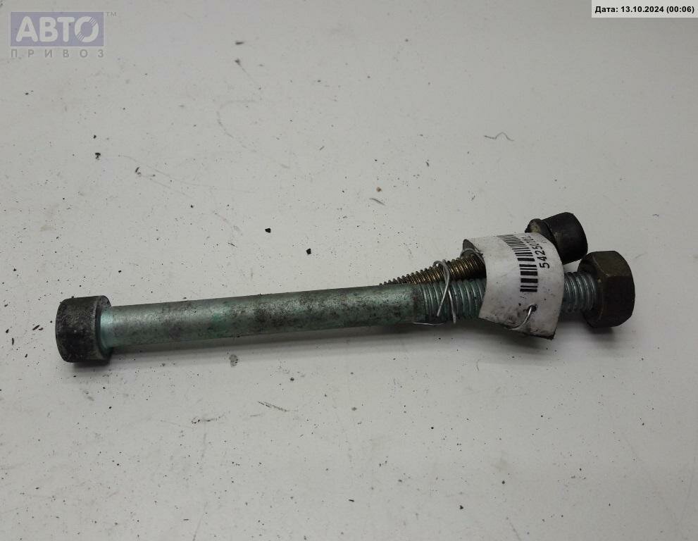 Болт крепления Volkswagen Passat B5