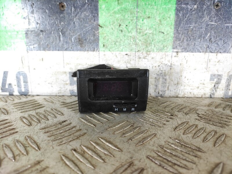 Часы KIA Shuma 2001-2004 39700SV4004