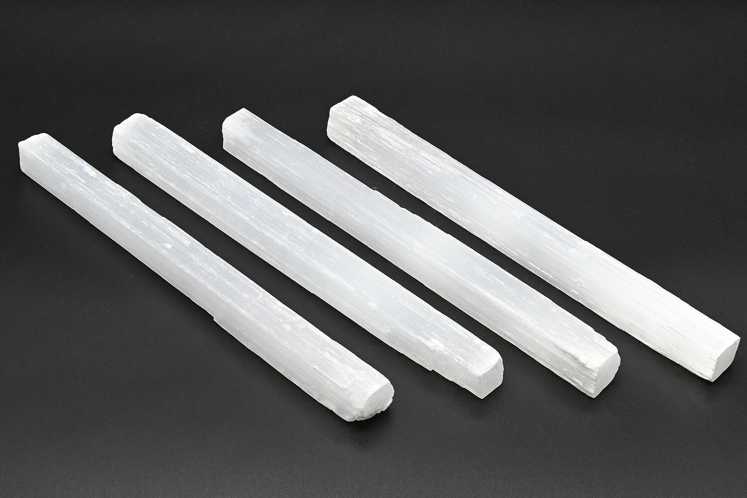 Минерал селенит палочка 200*16*15мм, 110-125г .