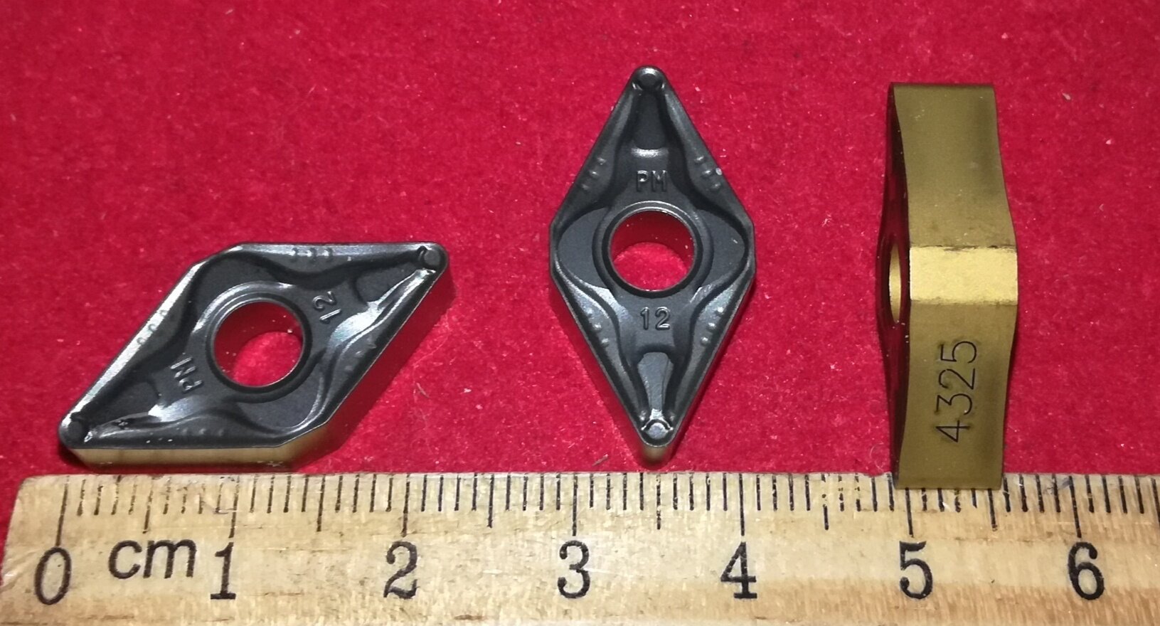 Пластина DNMG 150612 PM материал обработки - сталь, чугун