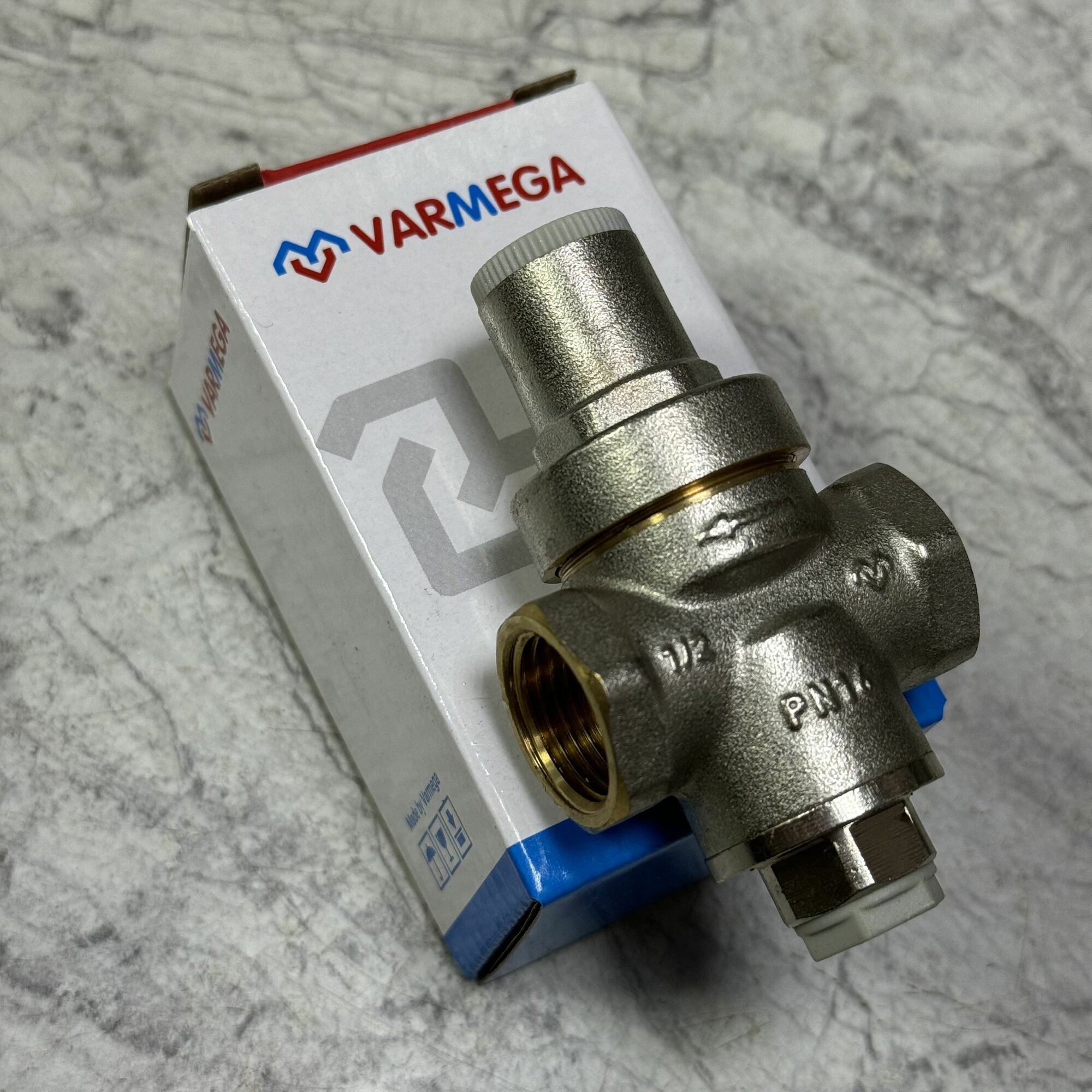 Редуктор давления VARMEGA 1/2" поршневой VM12501
