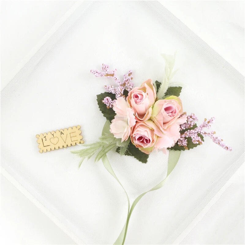Бутоньерка из искусственных роз и лилии, Color: wrist flower-A