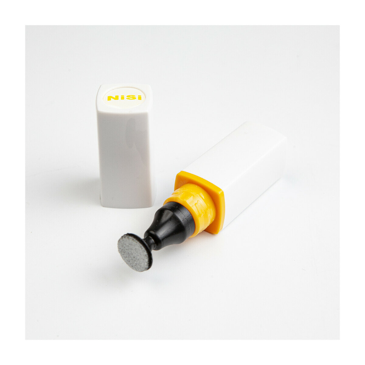 Мини-карандаш для чистки оптики объектива белый Nisi Lipstick Lens Pen White