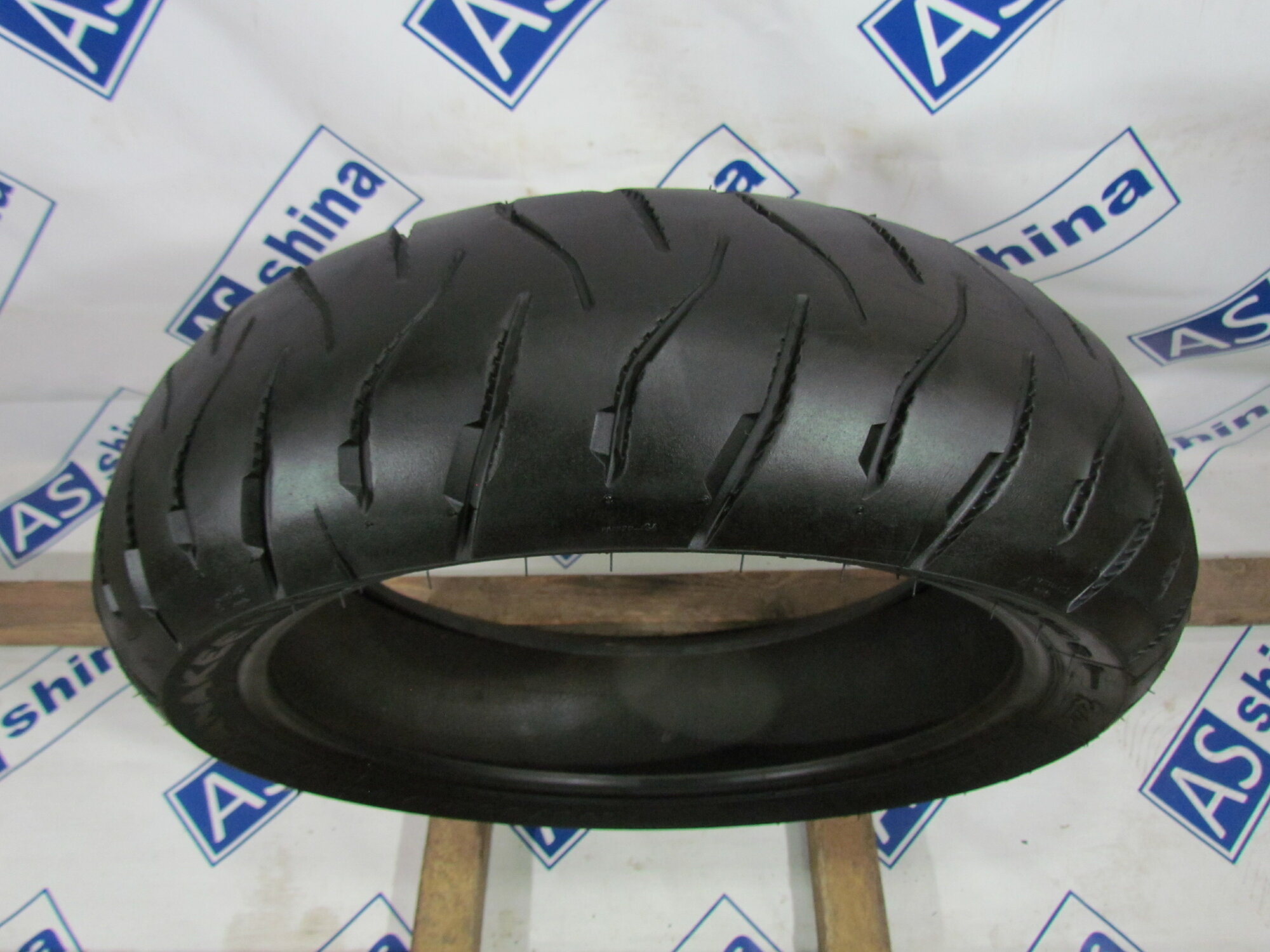 Мотошина БУ для мотоцикла Michelin Anakee 3 170 / 60 R17 0022688