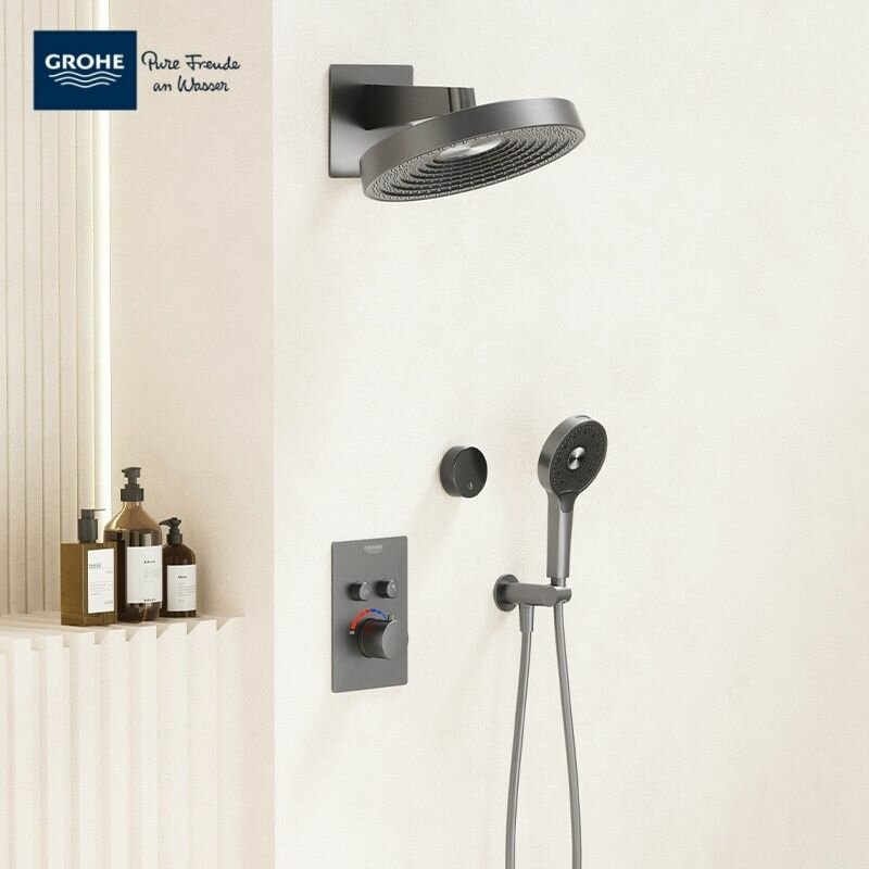 Встроенный душевой гарнитур GROHE с кнопочным управлением и скрытой душевой системой