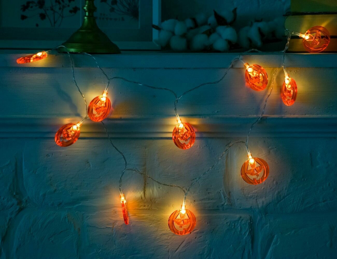 Декоративная светодиодная гирлянда, 10 тёплых белых LED-огней, 135+30 см, батарейки, Koopman International