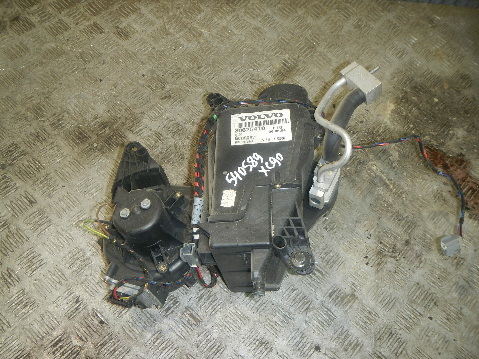 Б/У Корпус отопителя, Volvo (Вольво)-XC90 (02-) VOLVO XC90 (02-) задний, в сборе Без видимых повреждений. 540589 VOLVO ар...