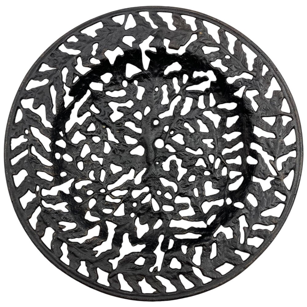 Чугунная ажурная тарелка "Дубовые листья" 1982 г. Автор Торокин В. Ф. Куса, СССР