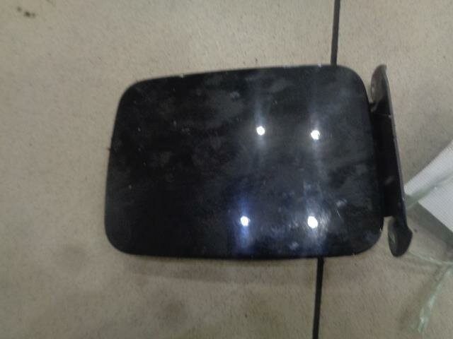 Лючок бензобака от Cadillac CTS 2002-2008