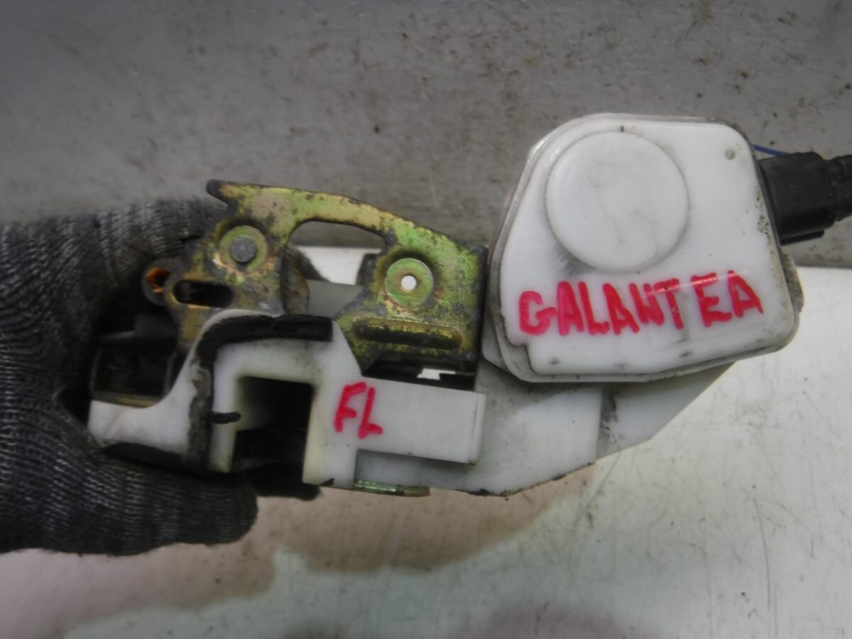 Замок двери передней левой Mitsubishi Galant VIII (1996—1999) MR349177