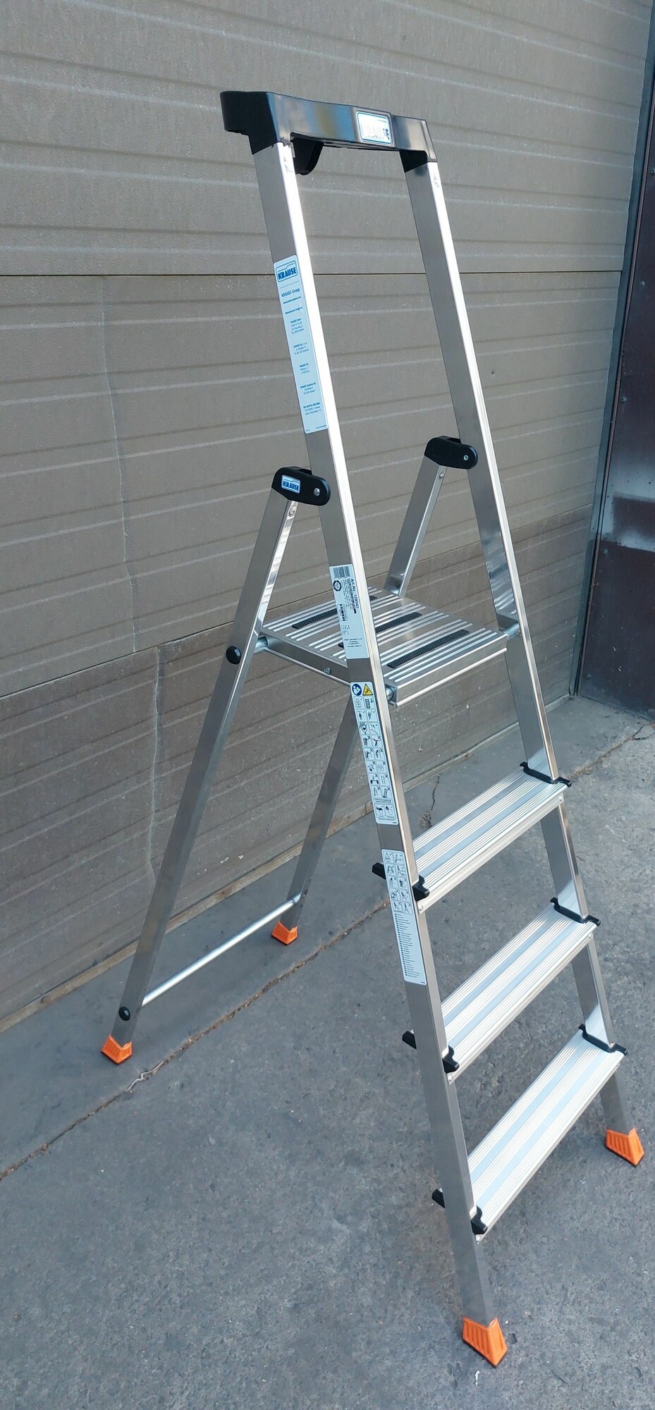 Стремянка 128942 KRAUSE SAFETY 4, площадка 0,85м, рабочая высота 2,85м