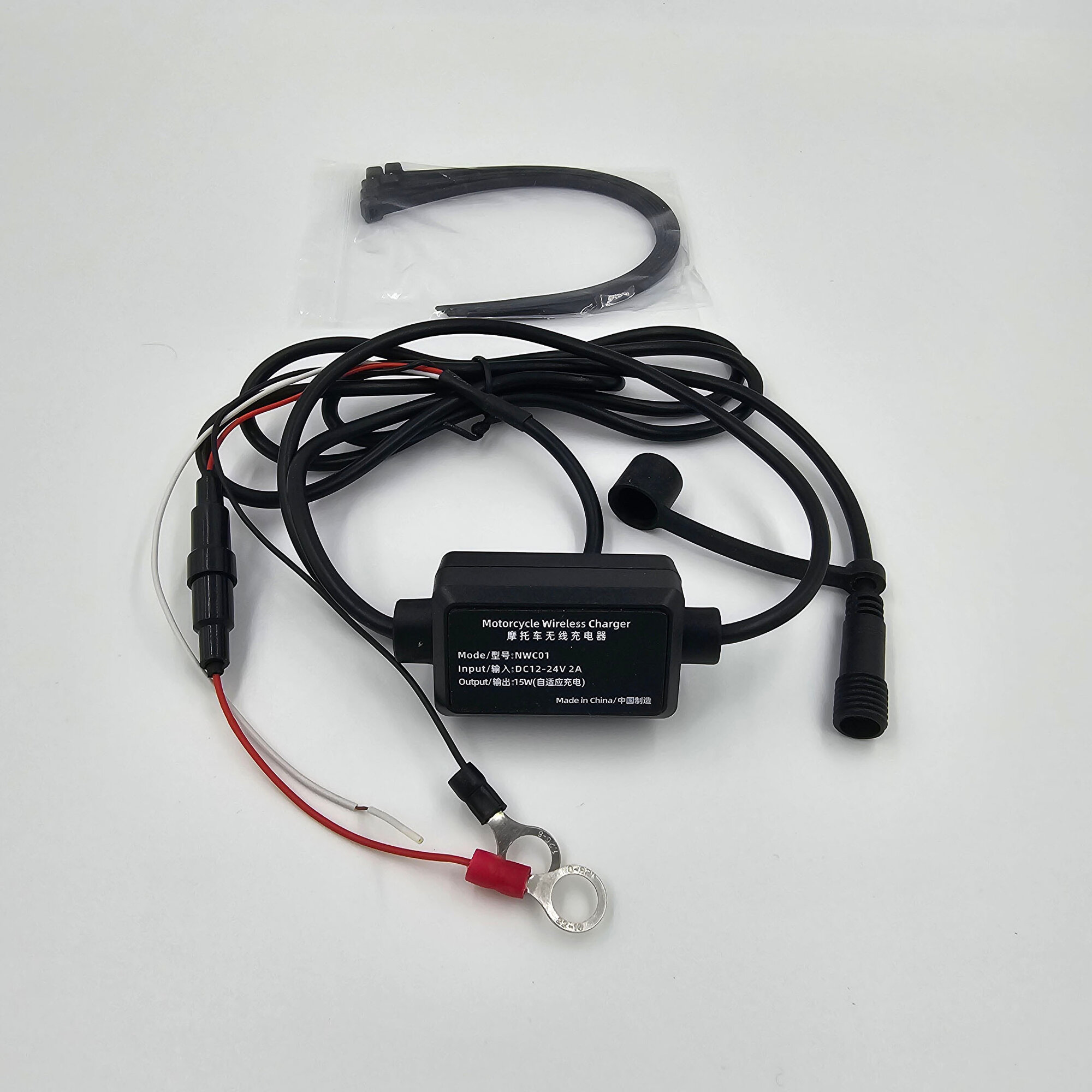 Блок питания авто/мото для беспроводных зарядных устройств с круглым разъемом, вх. 12-24 В, вых. 2 А (NS-NWC01)