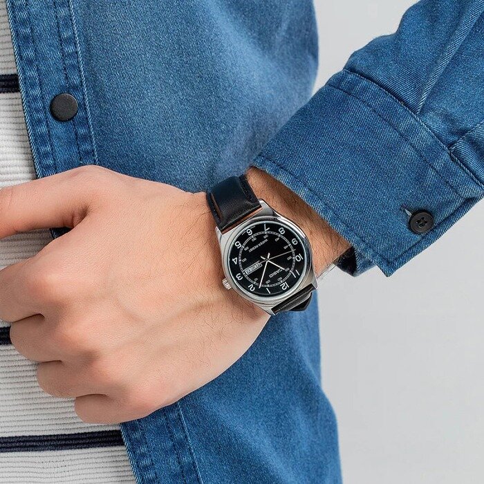 Наручные часы CASIO Collection, черный/серебристый — фото 1