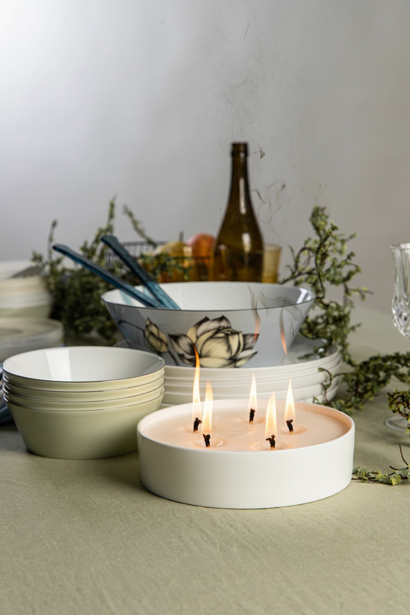 Салатник из 100 % фарфора, объем 535 мл, без узоров, светло-зеленого цвета