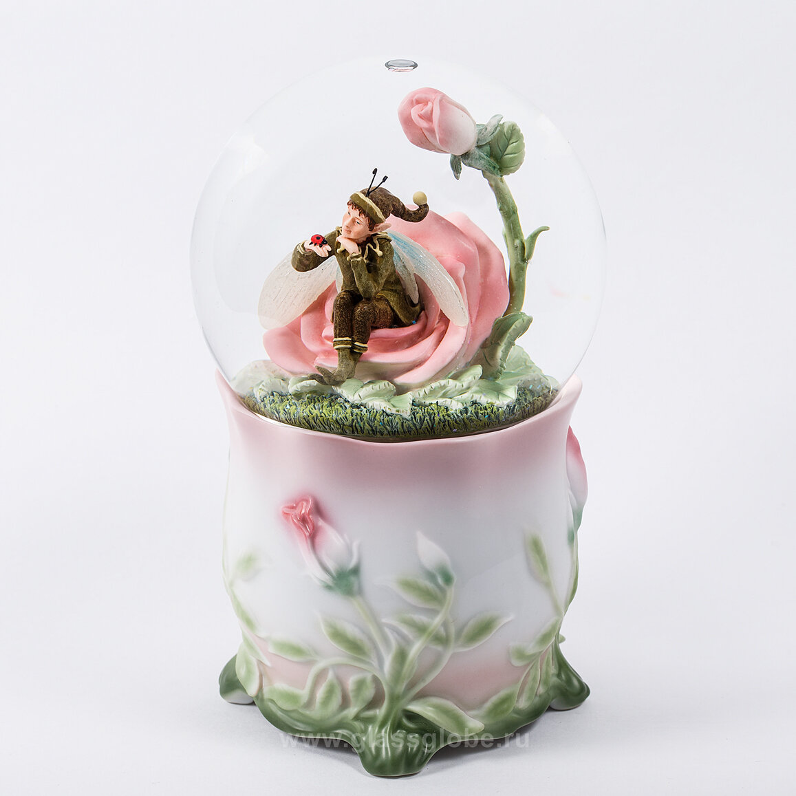Снежный шар Glassglobe "Эльф и божья коровка", с вращением, музыкальный, диаметр 10см