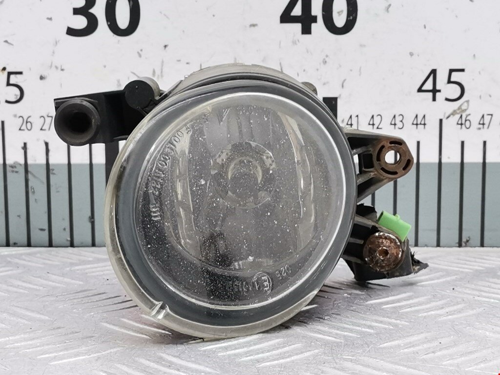 Фара противотуманная правая Audi A4 B6 8E0941700B арт. 1885056