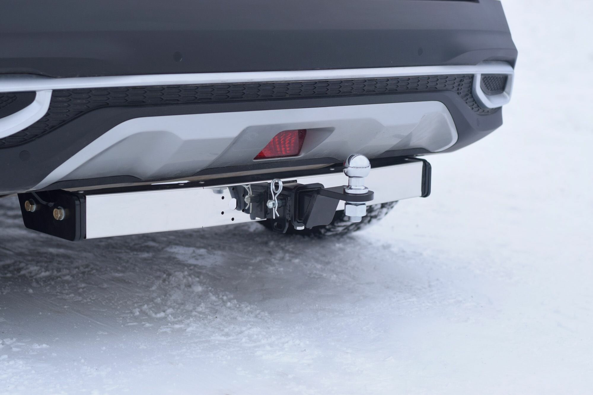 Фаркоп с унив. электрикой Smart, съемный квадрат, с нерж накладкой KIA Seltos 2020- (паспорт и сертификат) ПТ групп. KST-20-991124.00