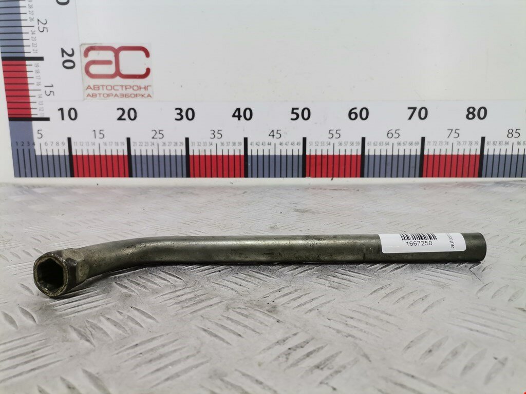 Ключ баллонный Audi A6 C5 4D0012219A арт. 1667250