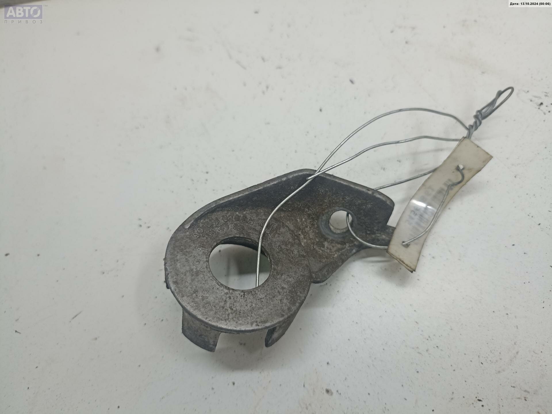 Кронштейн радиатора Opel Vectra B (1995-2002)