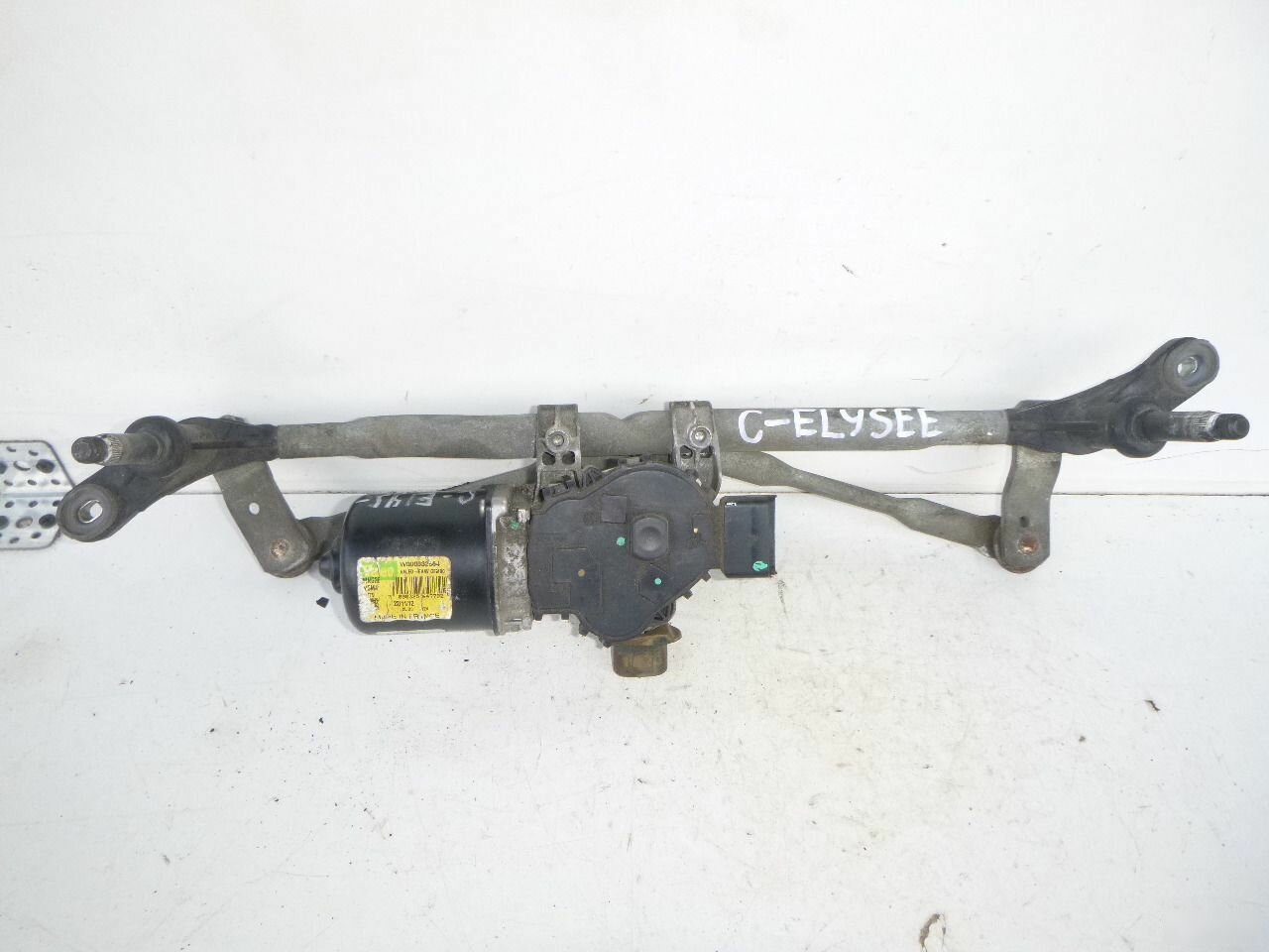 Трапеция стеклоочистителей Citroen C-Elysee I