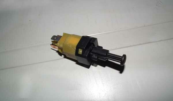 Датчик стоп сигнала Chery Indis (Робот) (Оригинал) S18-3720030-ORG