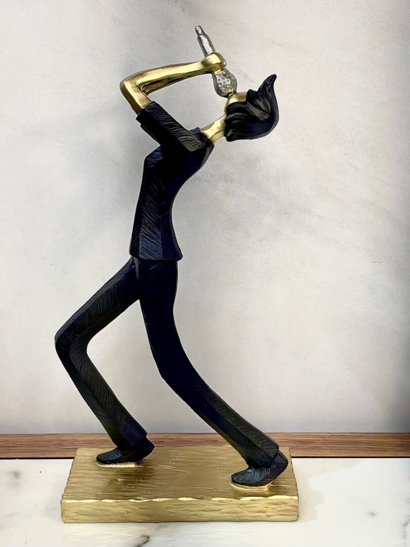 Статуэтка Певец Casaentera CE12-9932771 черный/золото 140х80х270h