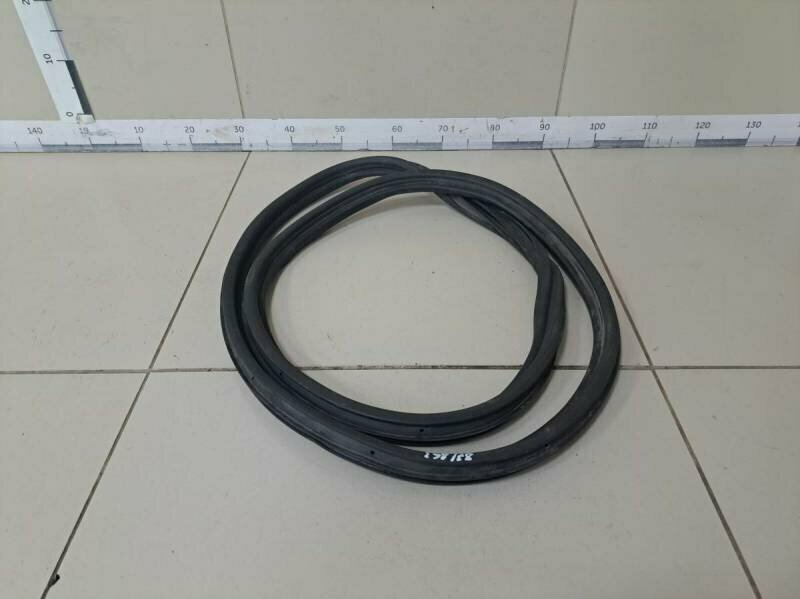 Уплотнитель проема двери задней левой Opel Corsa D 2006-2015