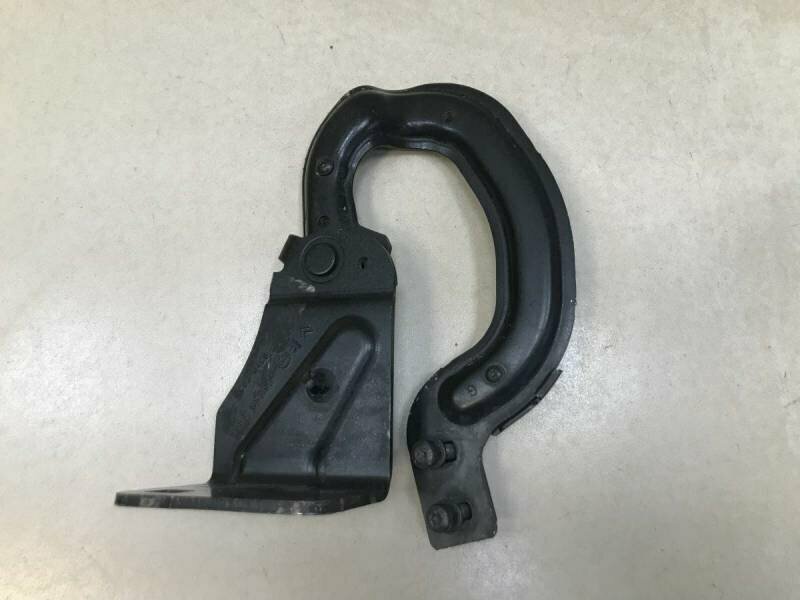 Петля крышки багажника Peugeot 3008 2010-2016 кат.номер: 9683213980G