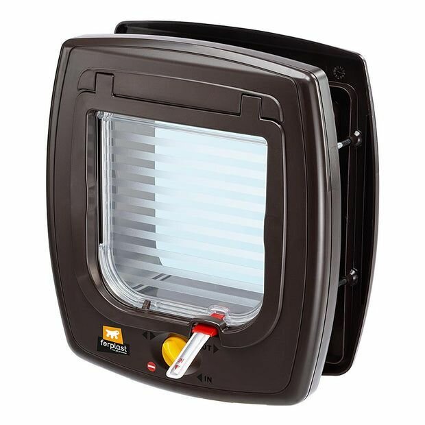 Дверка Swing 7 коричневая с магнитным замком для кошек и мелких собак 22,5x10,4xh25,2см.