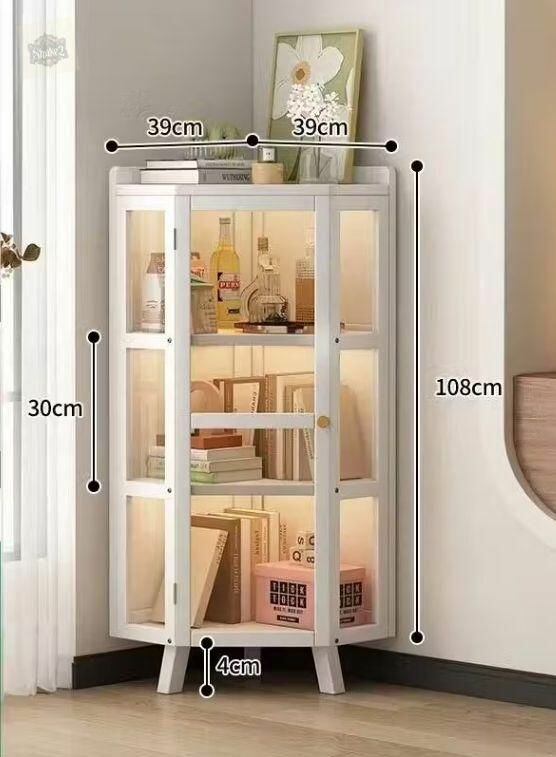 Угловой шкаф из бамбука и стекла