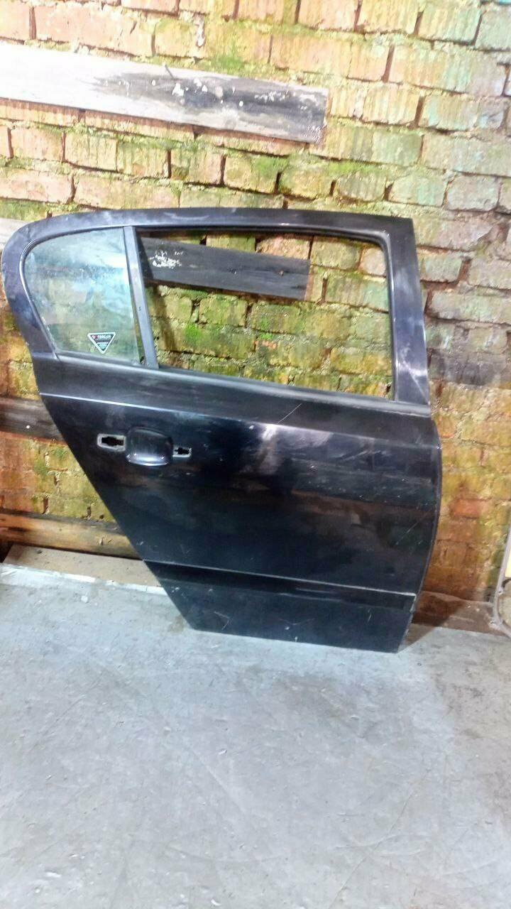 Дверь задняя правая Opel Astra H (2004 - 2007)