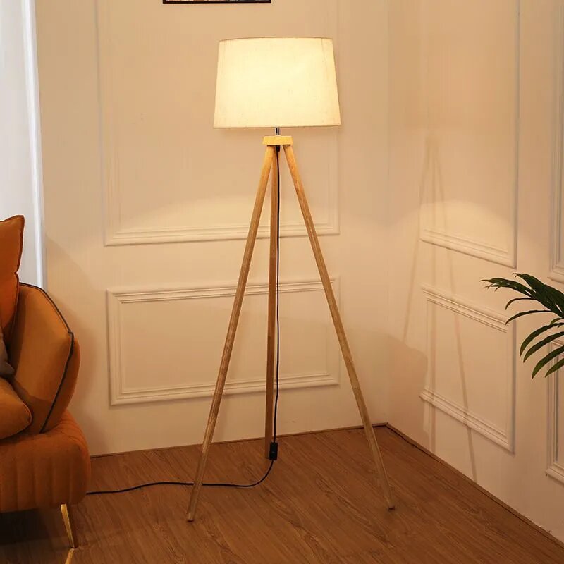 Напольный светильник Торшер из натурального дерева с абажуром для гостиной