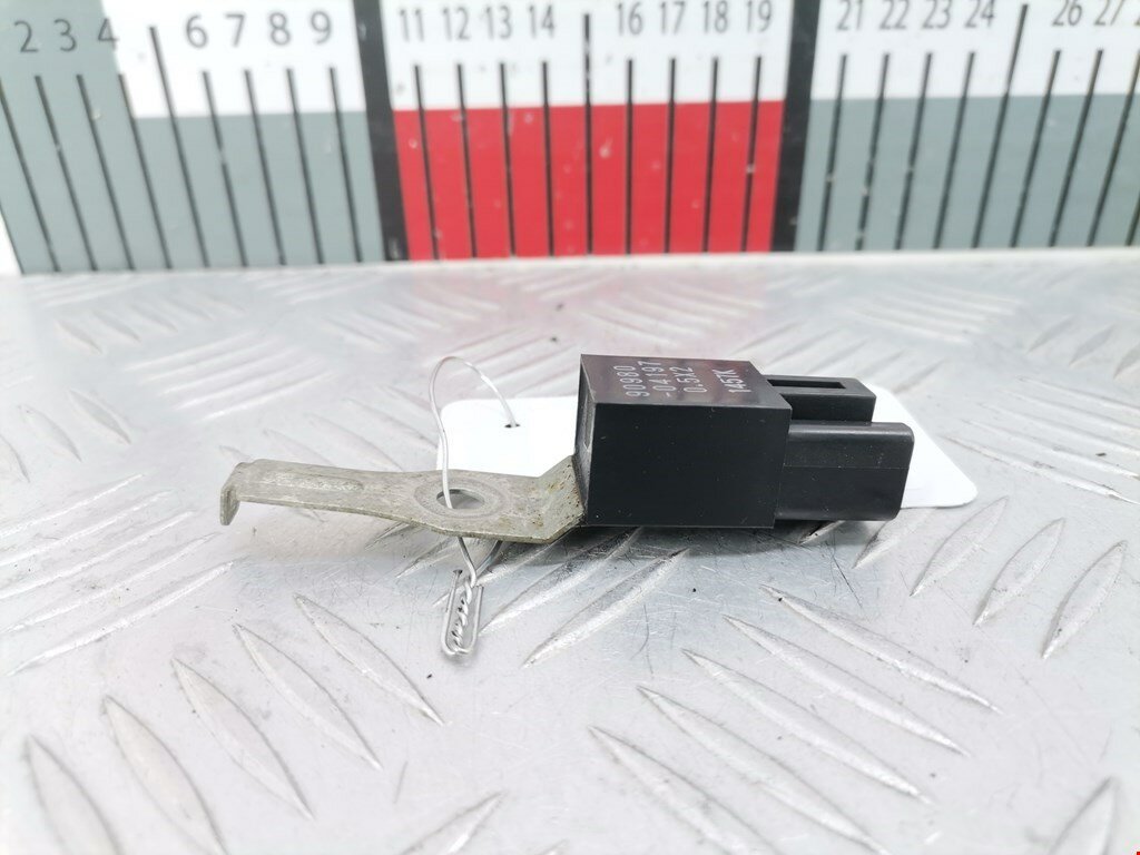 Реле Toyota Rav4 3 9098004197 арт. 1976853