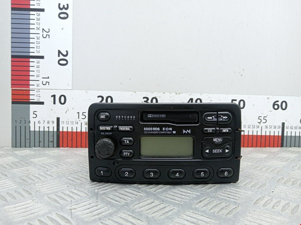 Магнитола Ford Mondeo 2 1360928 арт. 2141118