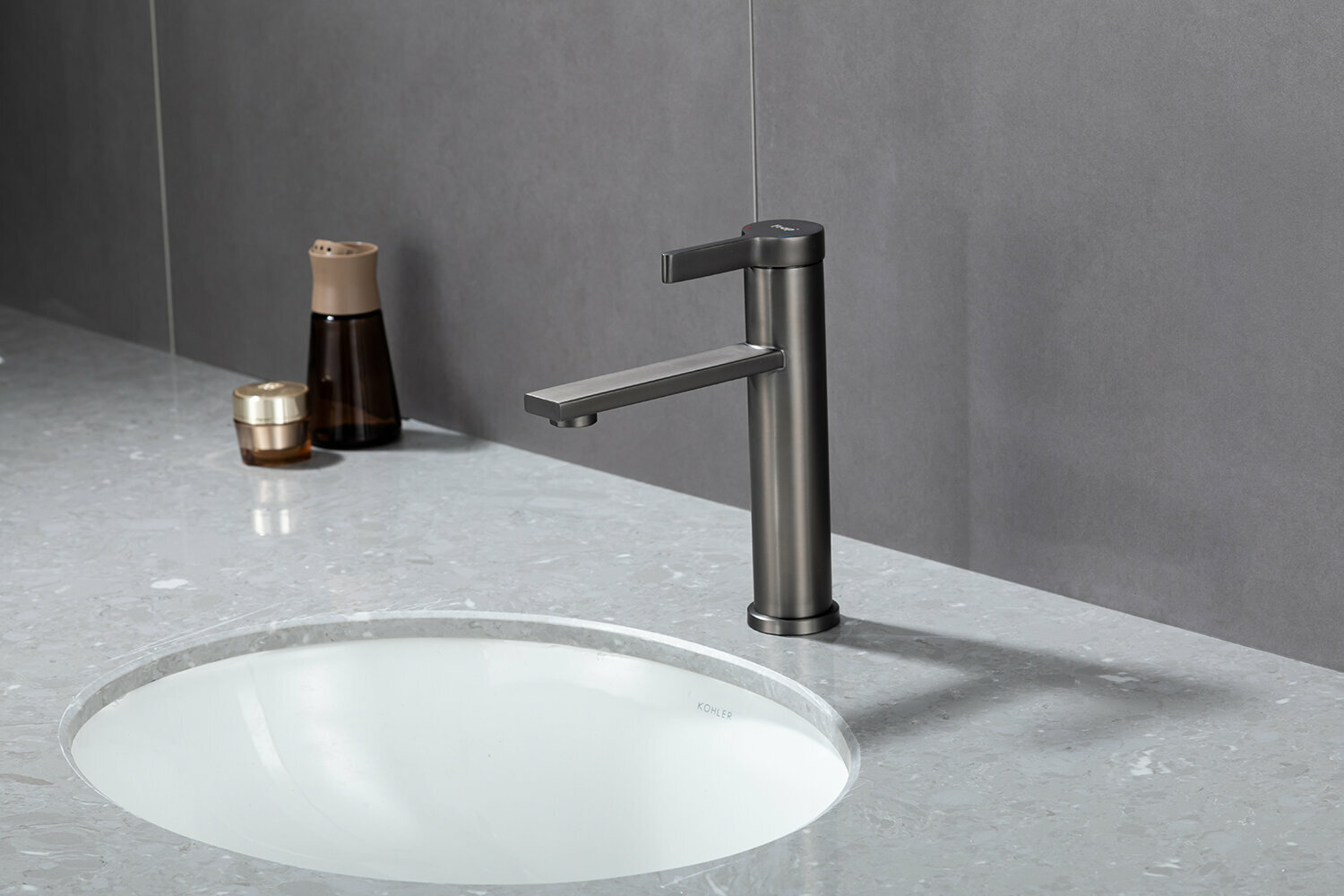 Смеситель для раковины (умывальника) Frap F10899-19, оружейная сталь, нержавеющая сталь, управление рычажное