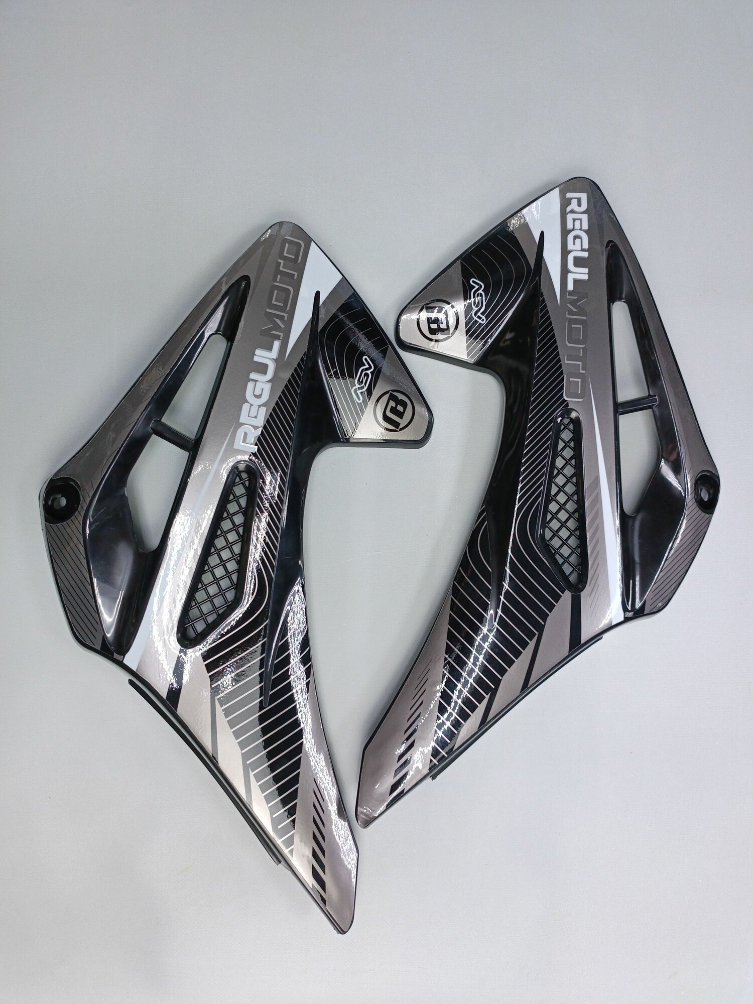 Облицовка бака (пластик) Sport 003