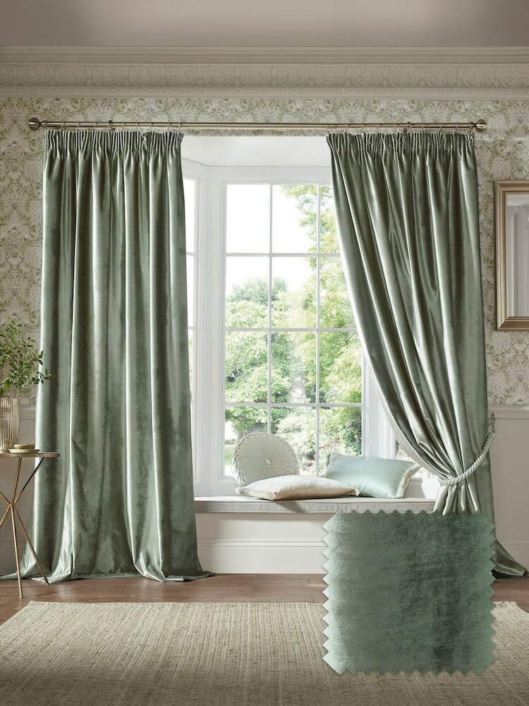 Шторы из бархата Laura Ashley Loretta, размер 167х137 см, цвет зеленый шалфей, AF7-446