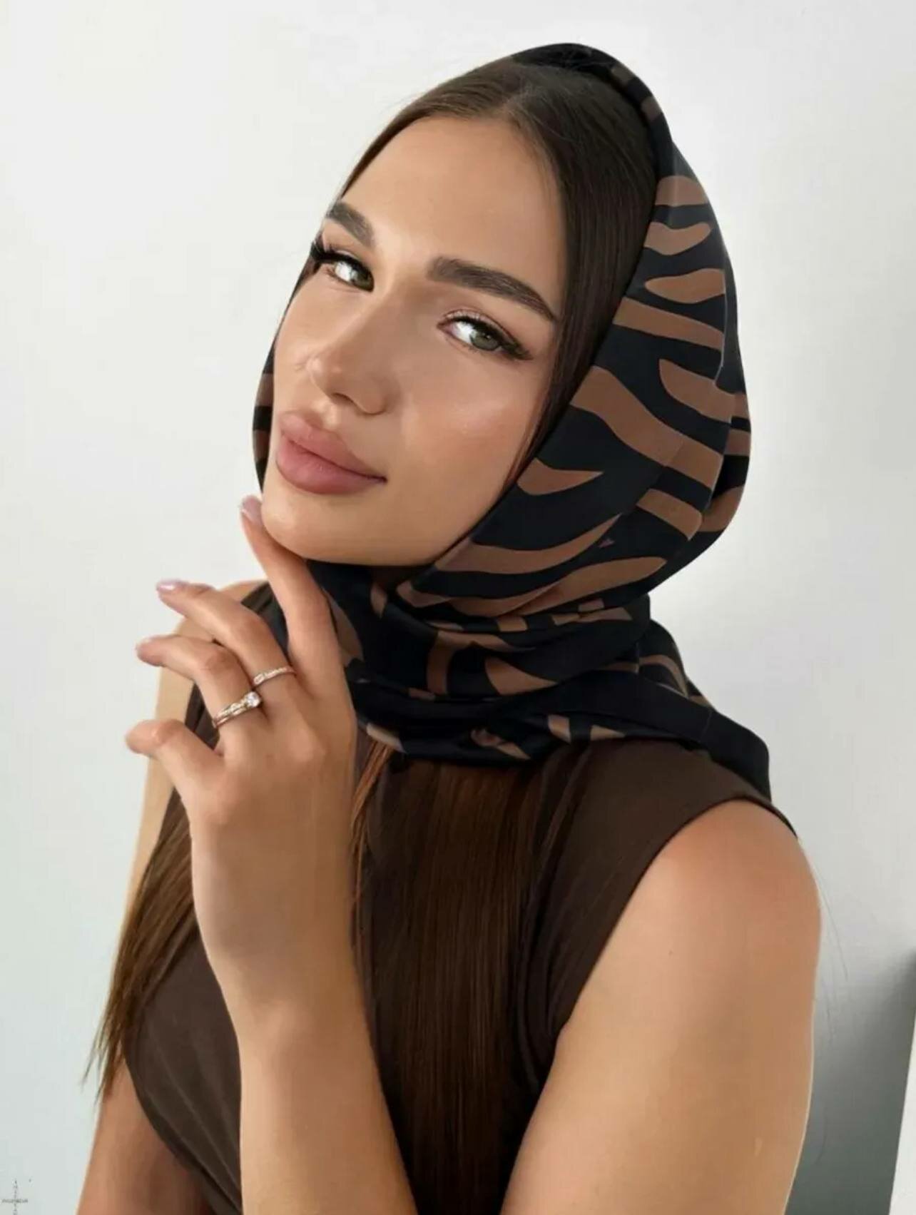 Платок -косынка на голову и шею, премиальный шелк для девочек и женщин