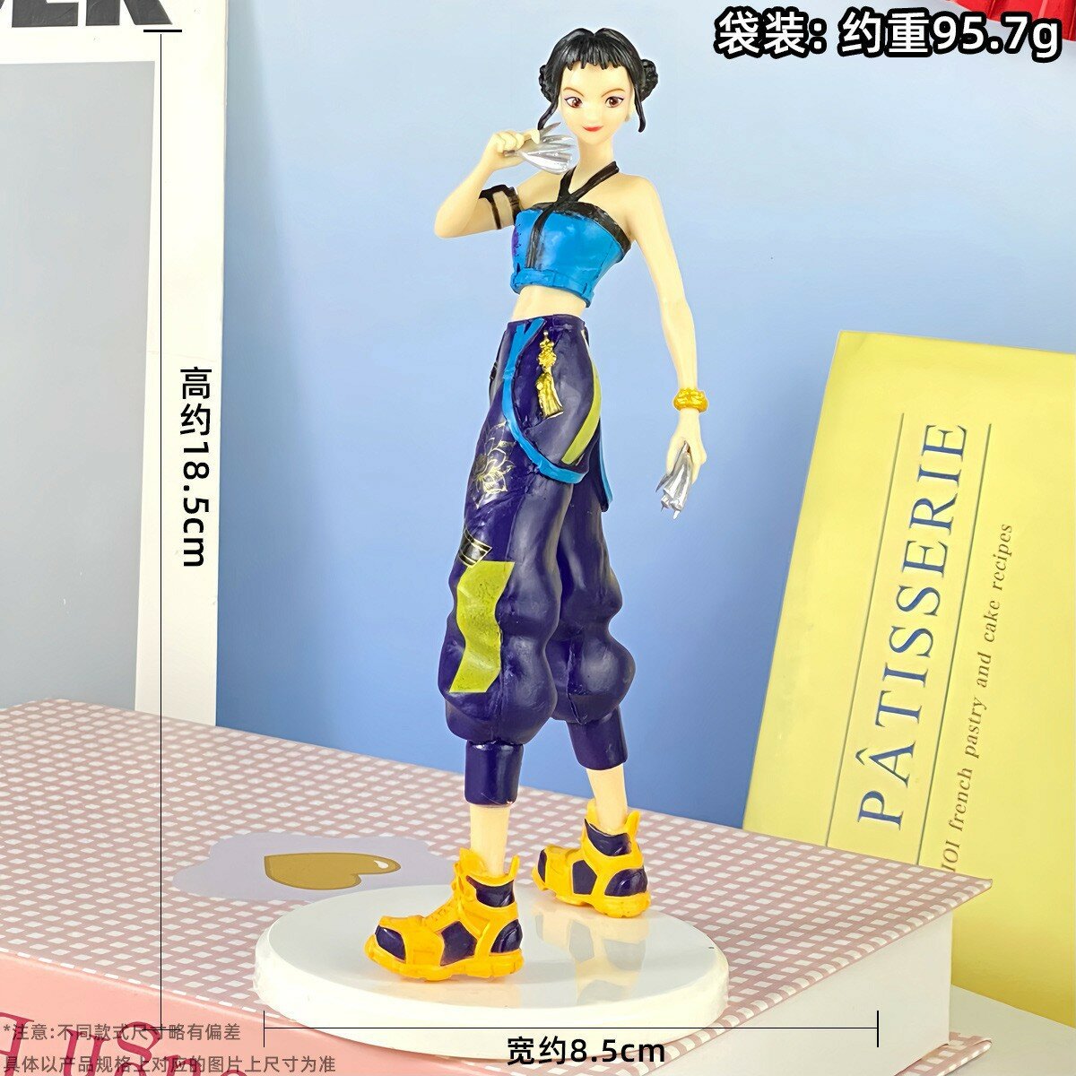 Красивые фигурки девушек: Хацунэ Мику, Фрилиан, Китагава, куклы-саваны: Локи, Сидзуку Куроэ и Елена.