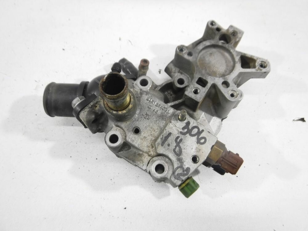 Корпус термостата Peugeot 306 I (1993—2002) 1336C6