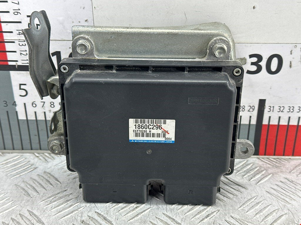 Блок управления двигателем Mitsubishi ASX 1860C296 арт. 2257028
