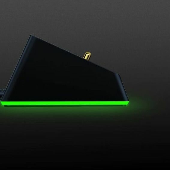 Зарядная база для мыши Razer Chroma с RGB-подсветкой, USB-интерфейс, аксессуары для беспроводного приемника мыши.