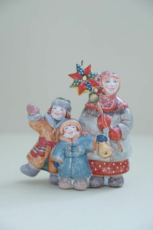 Ёлочная игрушка "Колядки из 3х фигур". Ярославская майолика. Керамика ручной работы. Сделано в России.