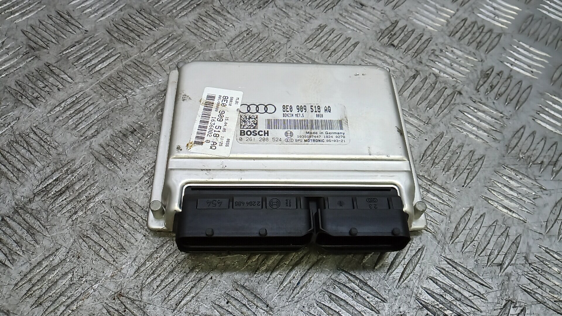 Блок управления двс AUDI A4 B7, Номер 8E0900518AQ