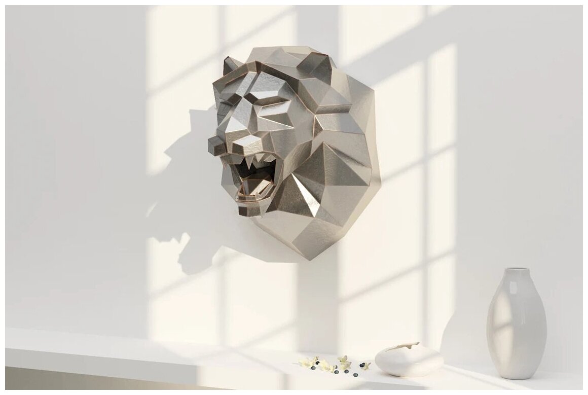 Полигональная фигура голова Льва