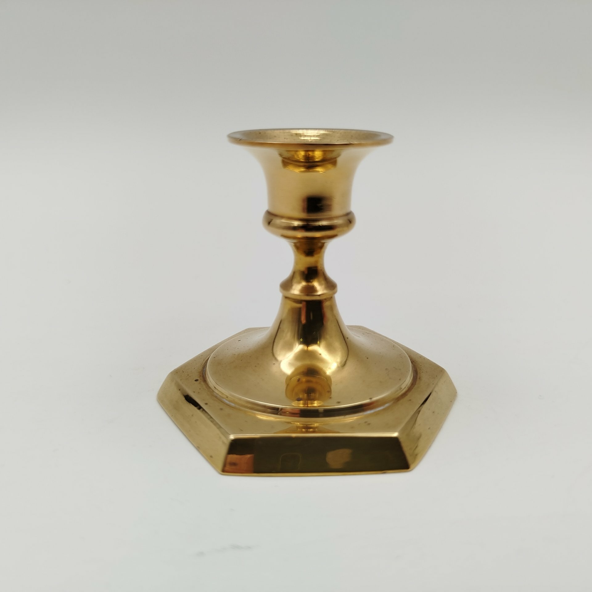 Подсвечник на одну свечу, латунь, Западная Европа, 1980-1990 гг.